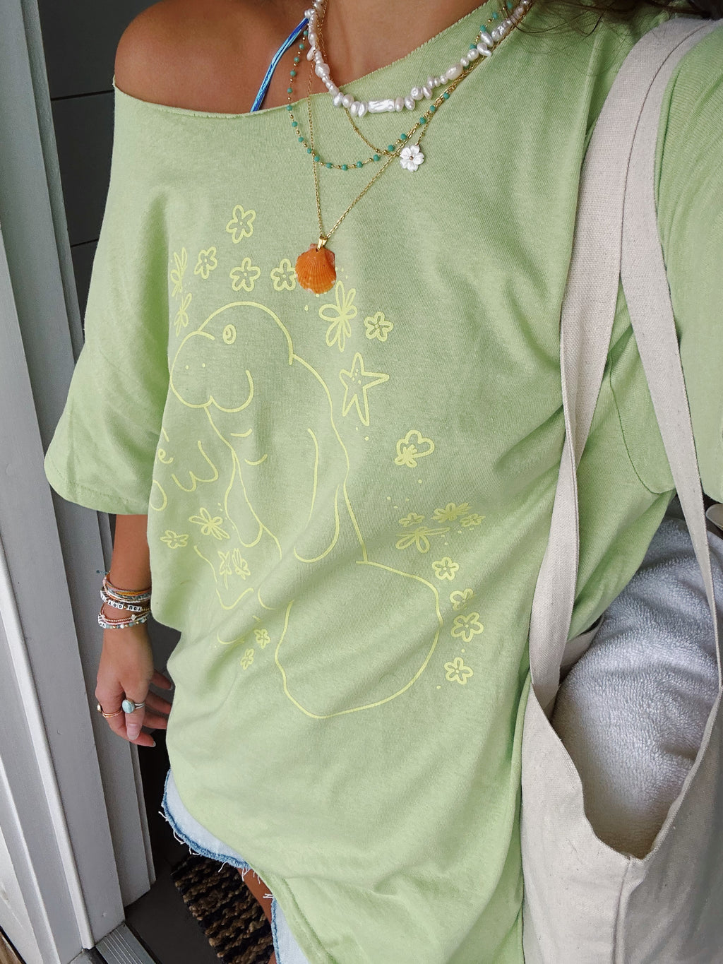 GO WITH THE FLOW TEE – Olive Lynn