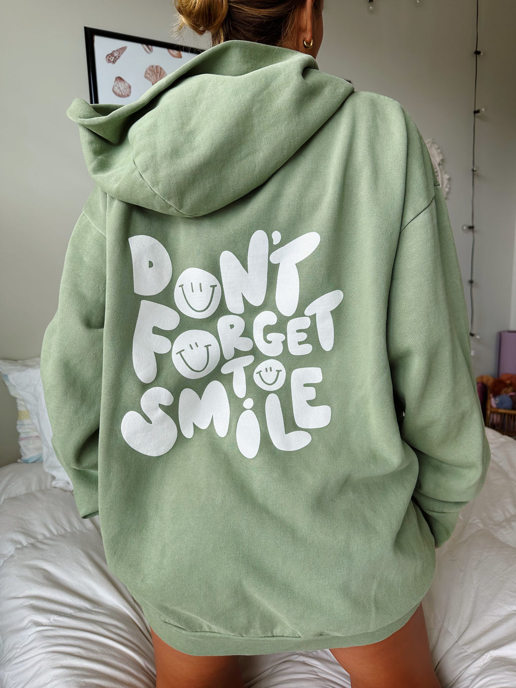 SAGE SMILE HOODIE – Olive Lynn